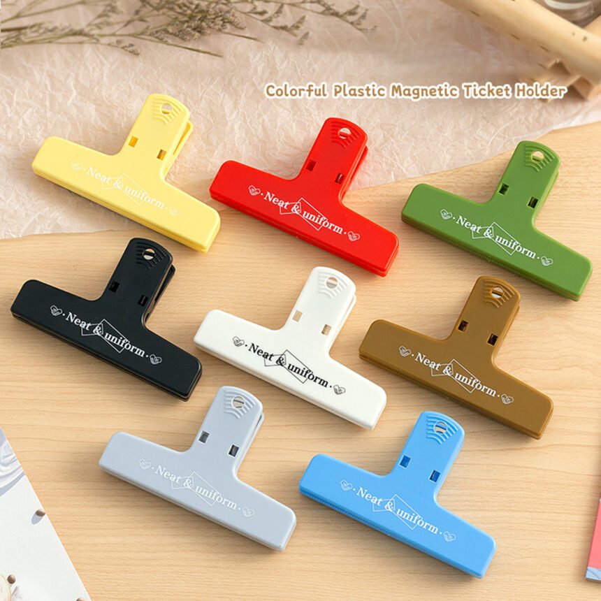 Retro Magnetic Binder Clip - Stationery Pouch